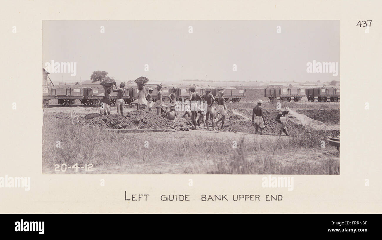 A view of the left guide bank at the upper end of a railroad bridge ...