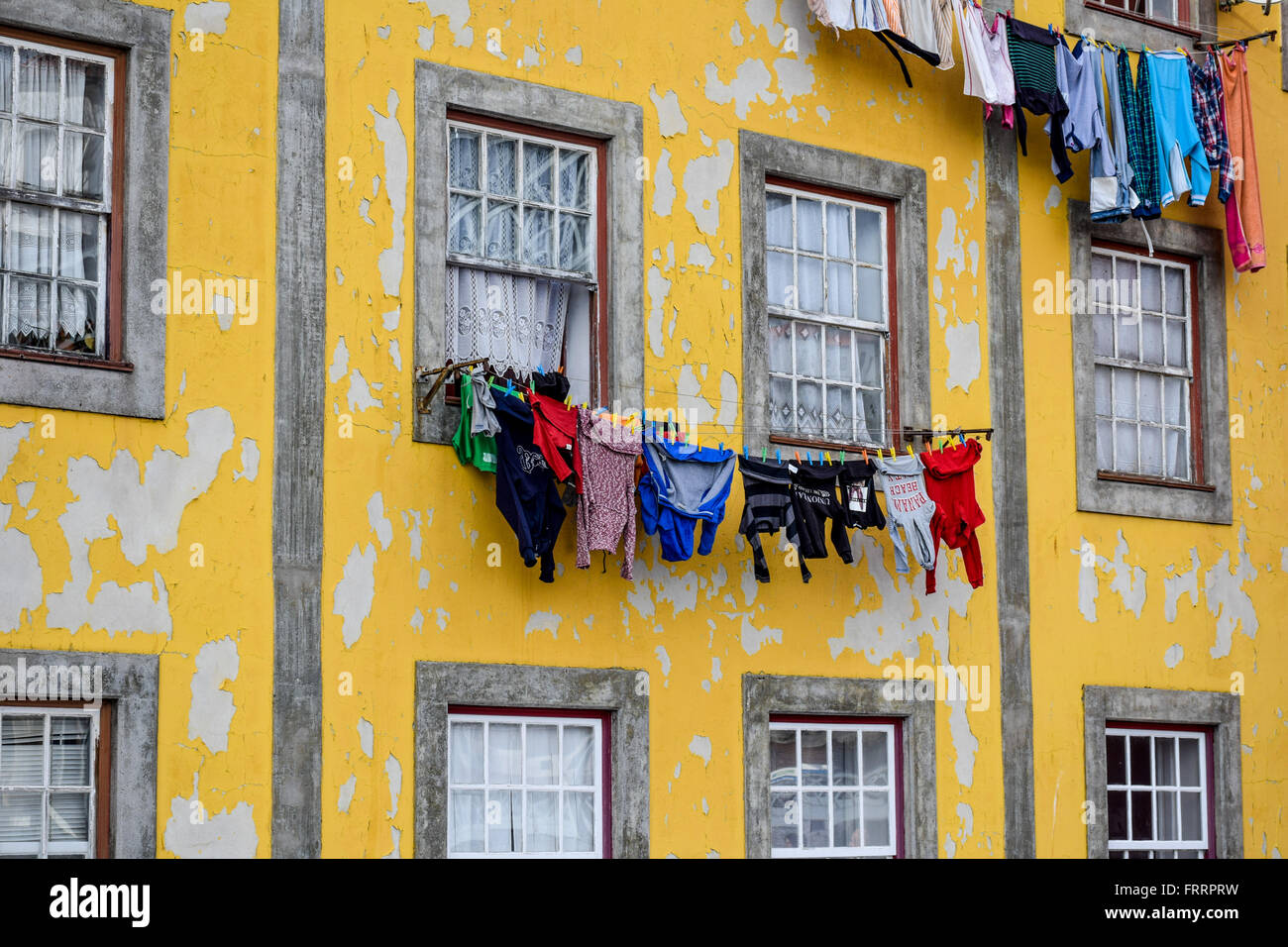 Drying washing in Porto, Portugal Stock Photo - Alamy