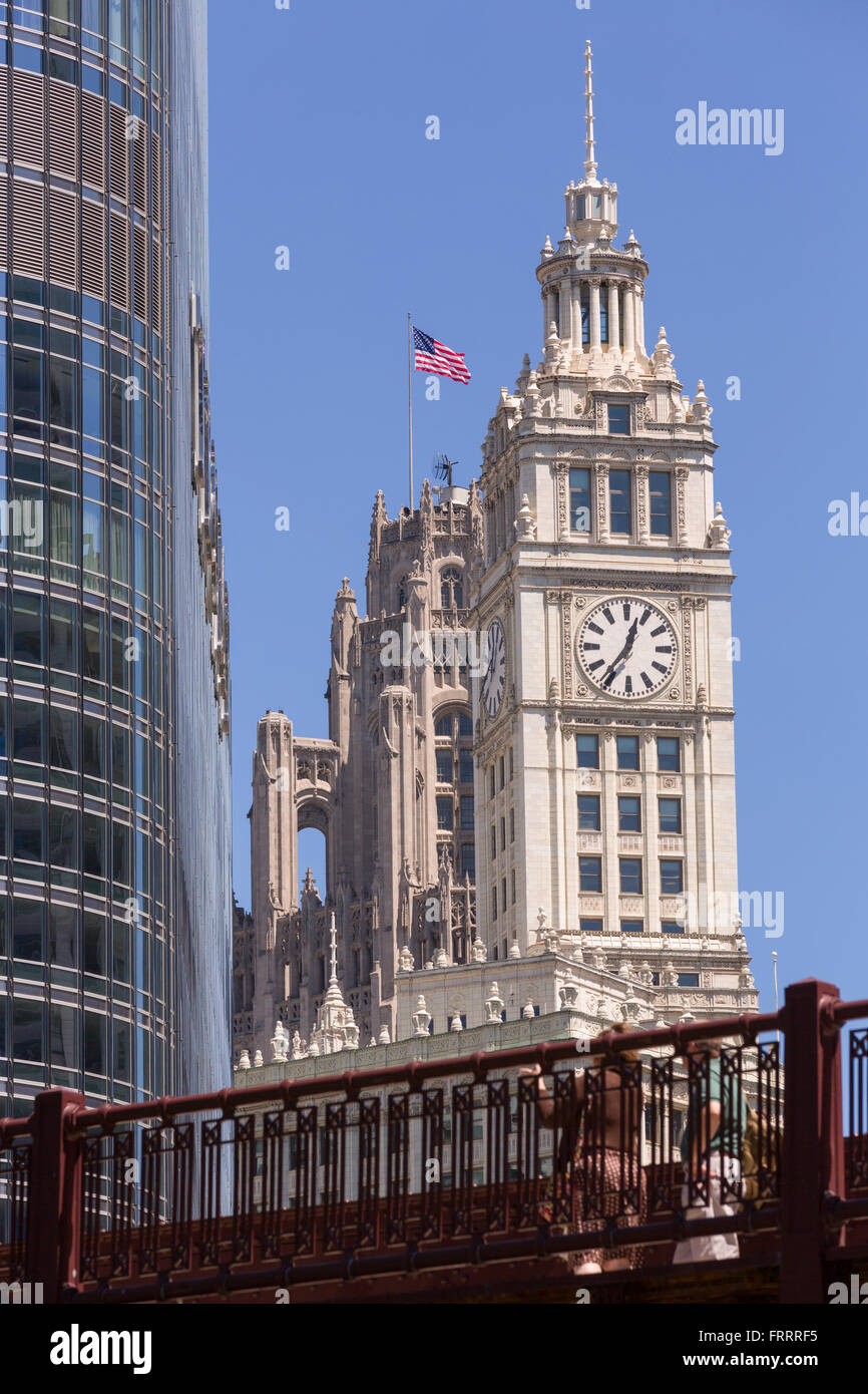 Wrigley Building and Tribune Tower seen from the Riverwalk in Chicago ...