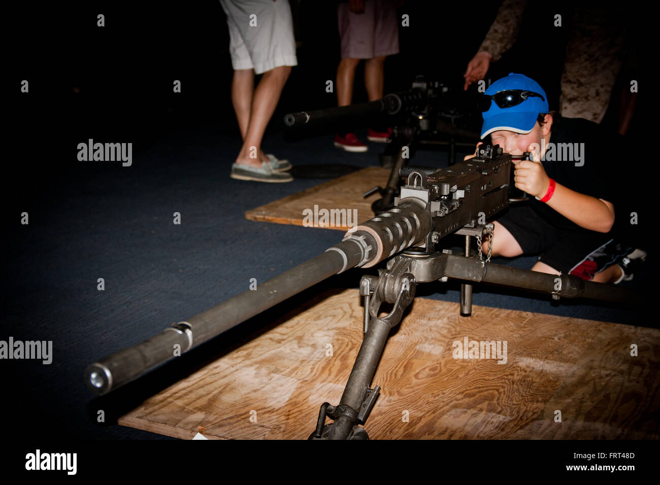 Teen with weapon hi-res stock photography and images - Alamy