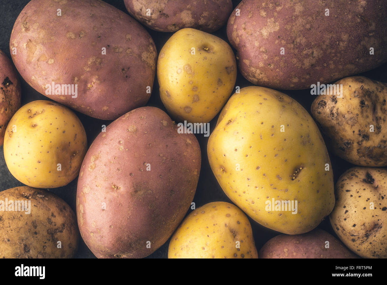 Potato potatoes red fresh hi-res stock photography and images - Alamy