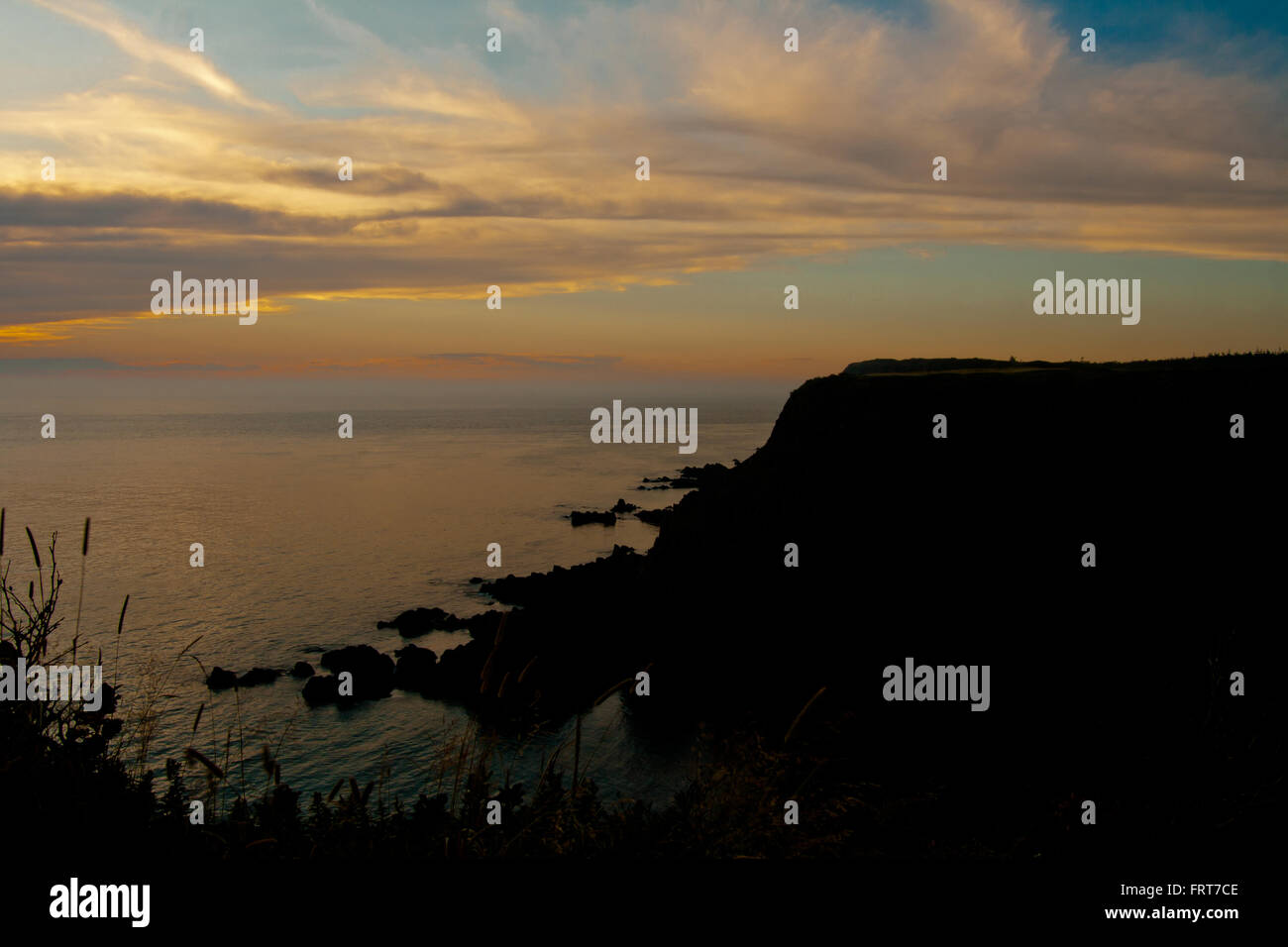 Basalt cliff hi-res stock photography and images - Alamy