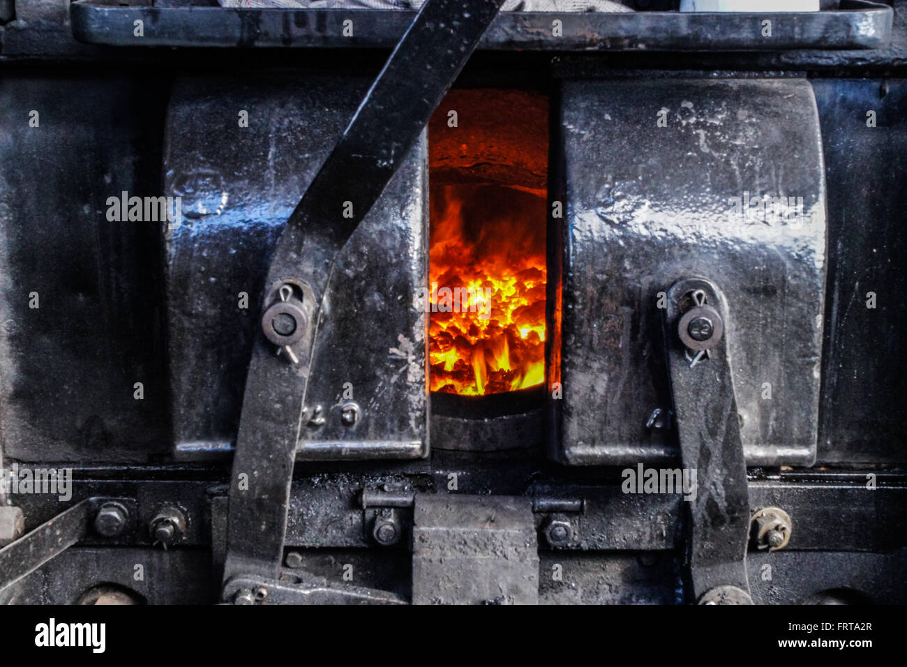 Firebox hi-res stock photography and images - Alamy