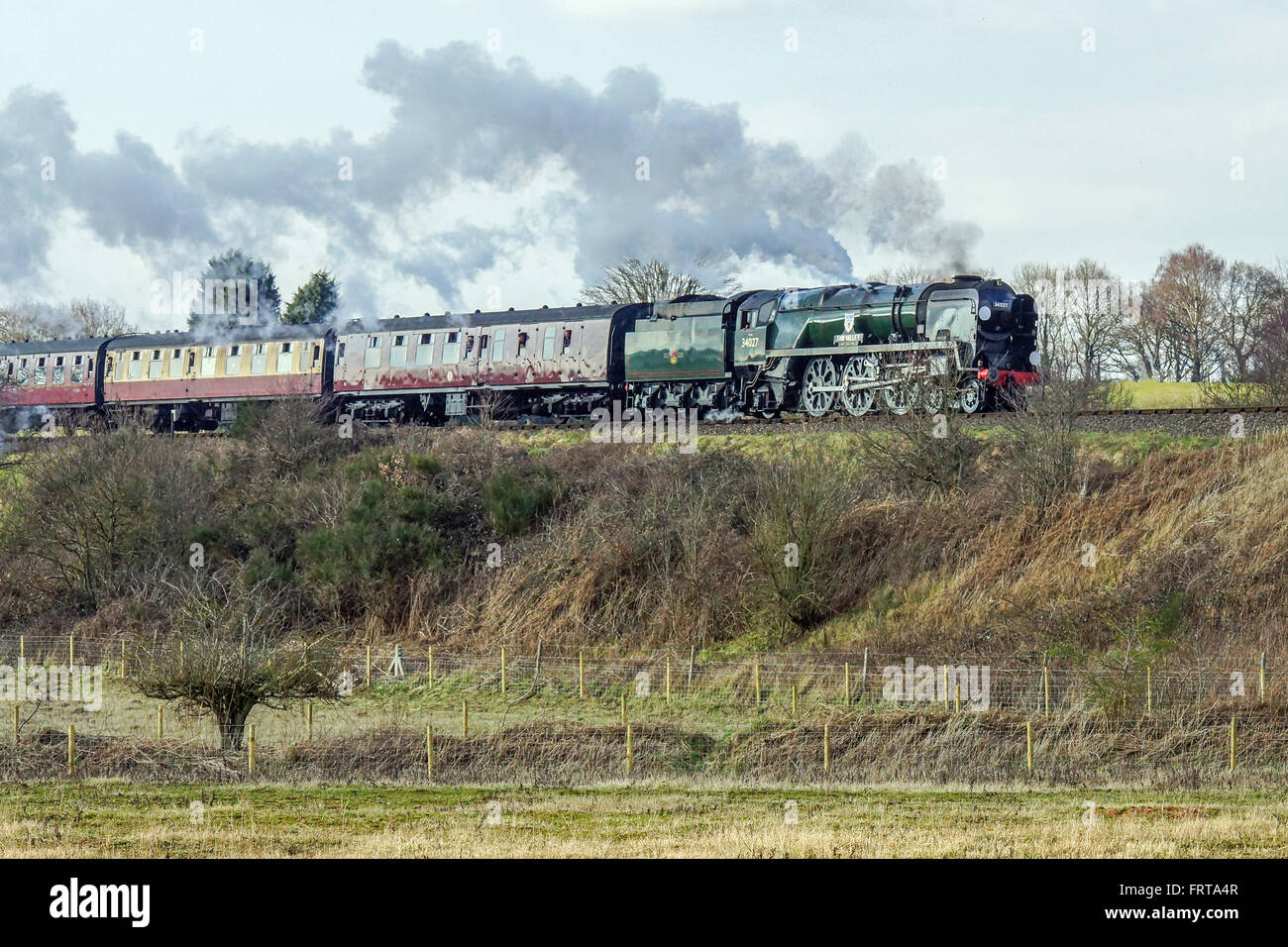 Souther Pacific 34027 Taw Valley heading south towards Kidderminster on ...