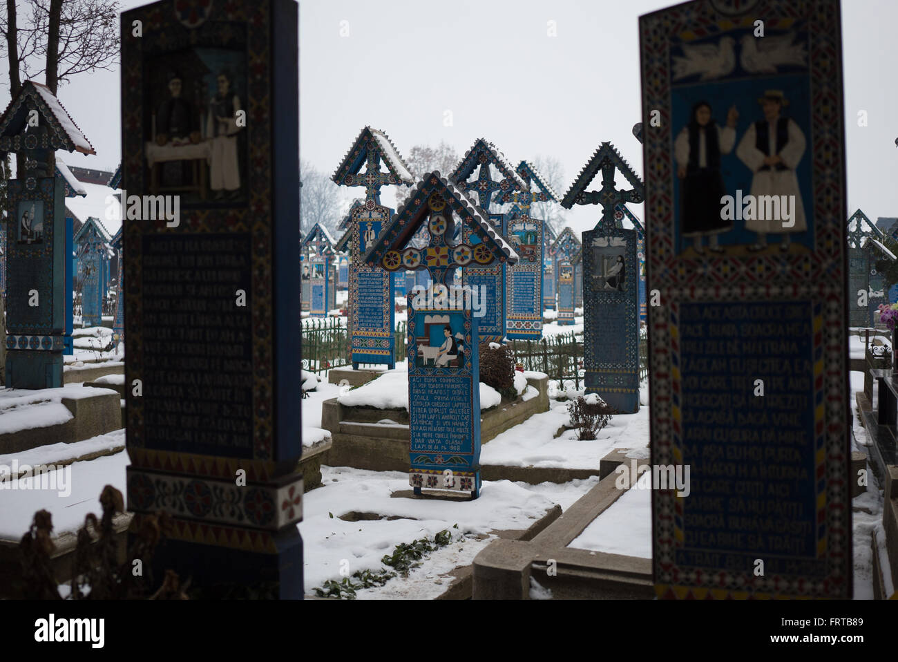 Inside Romania's Happy Cemetery in Sapinta village, Where people are ...