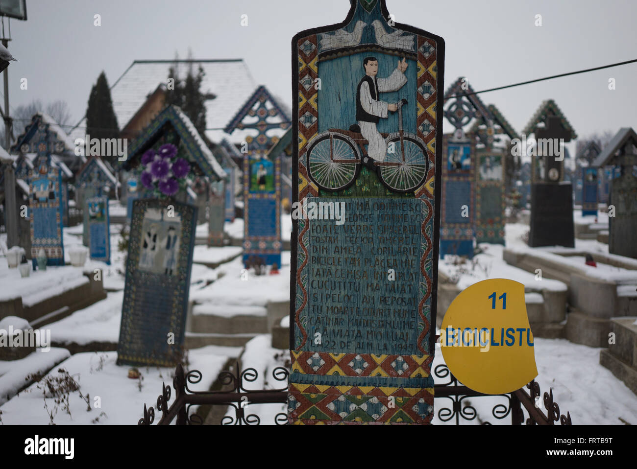 Inside Romania's Happy Cemetery in Sapinta village, Where people are ...