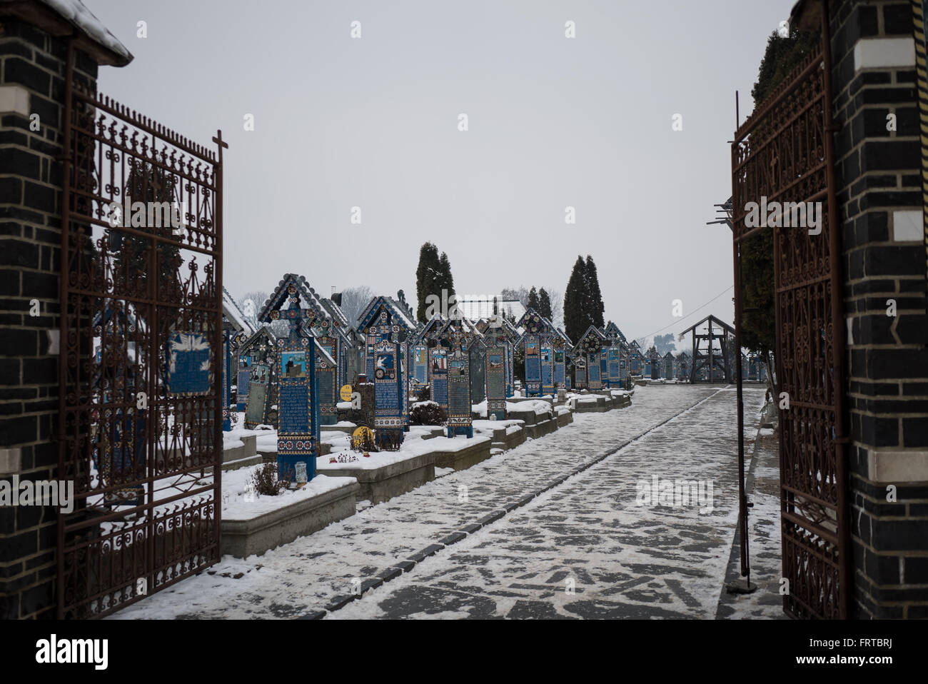 Inside Romania's Happy Cemetery Where people are remembered with humor ...