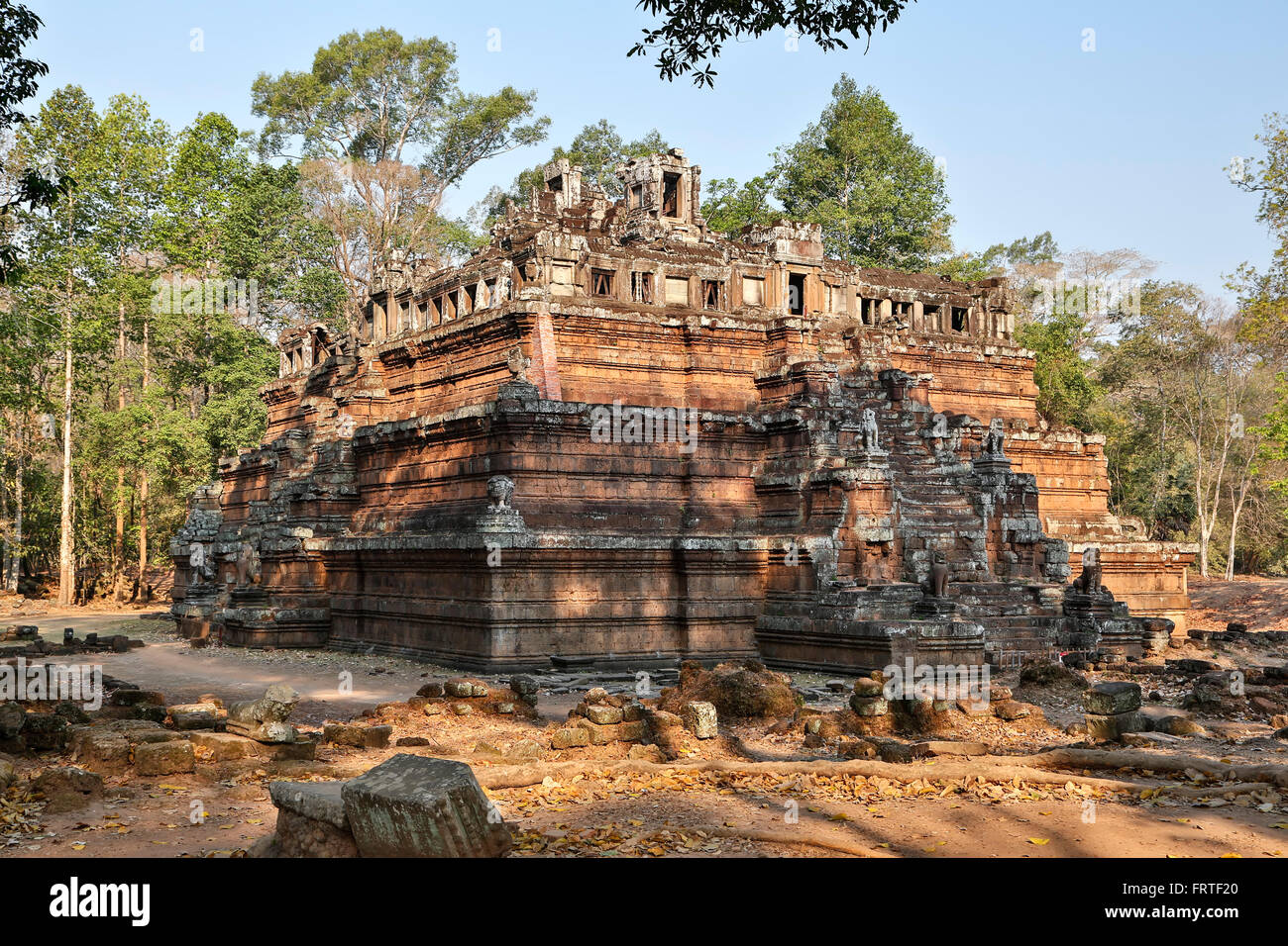 Angkor thom temples hi-res stock photography and images - Alamy