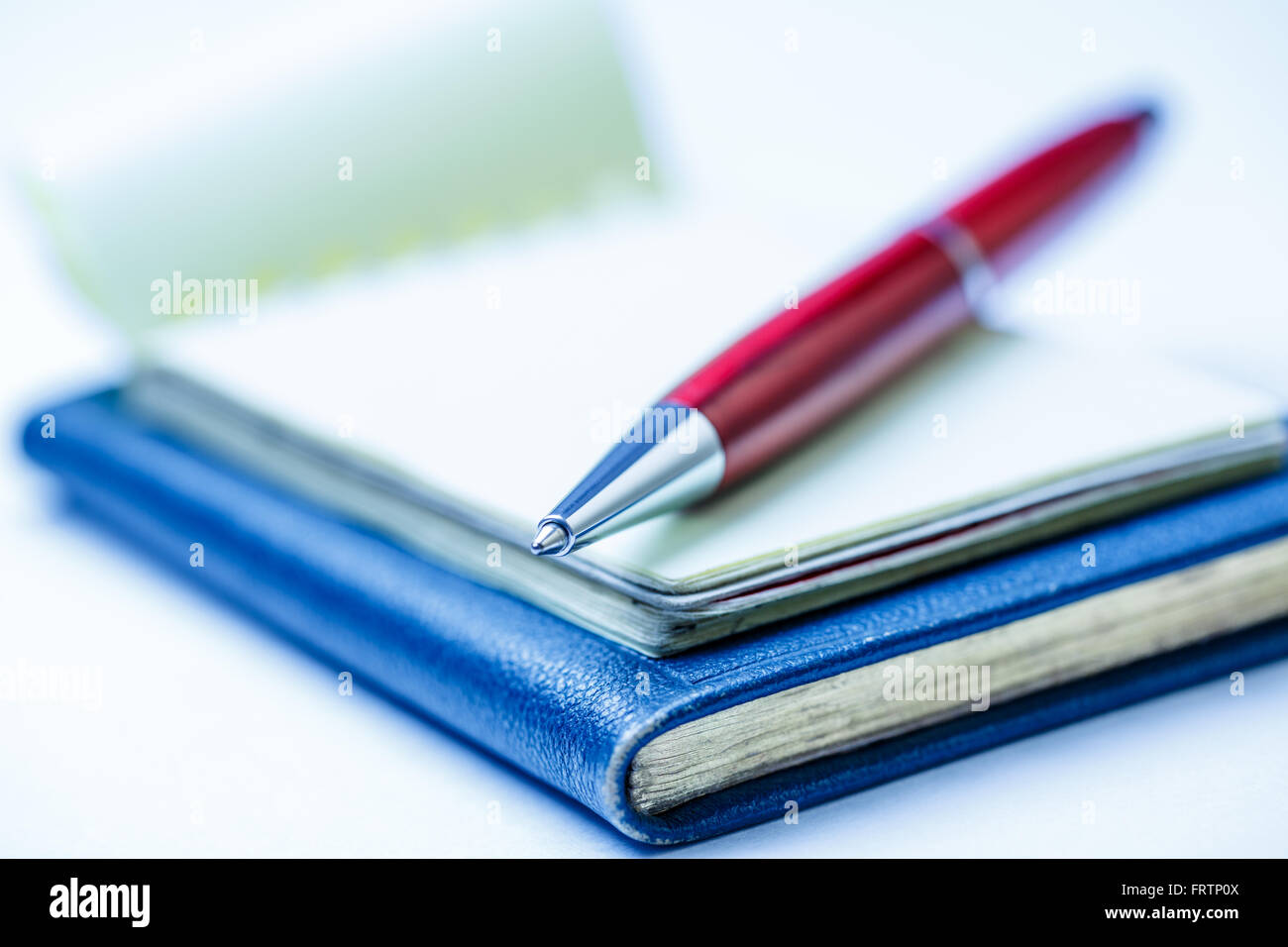 Memo blocks hi-res stock photography and images - Alamy