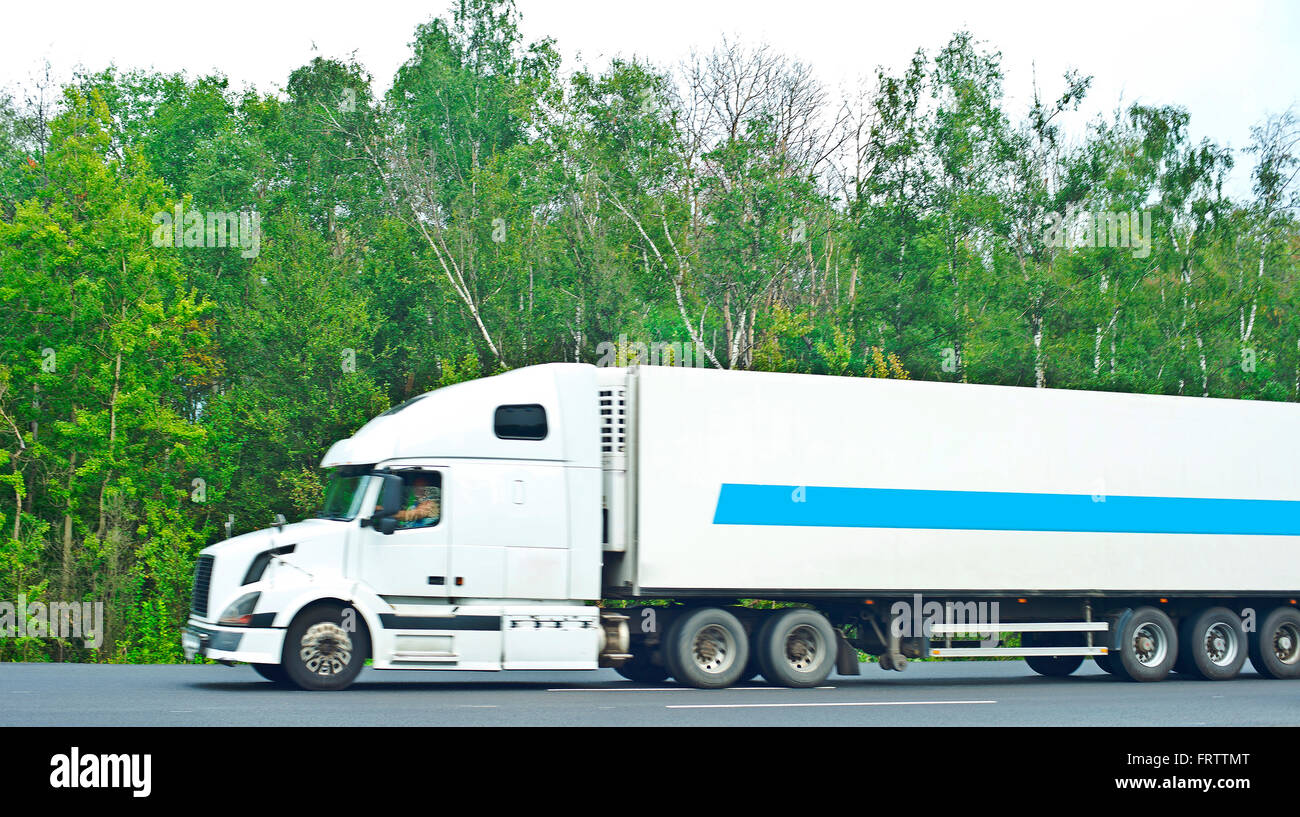 Moving cargo hi-res stock photography and images - Alamy