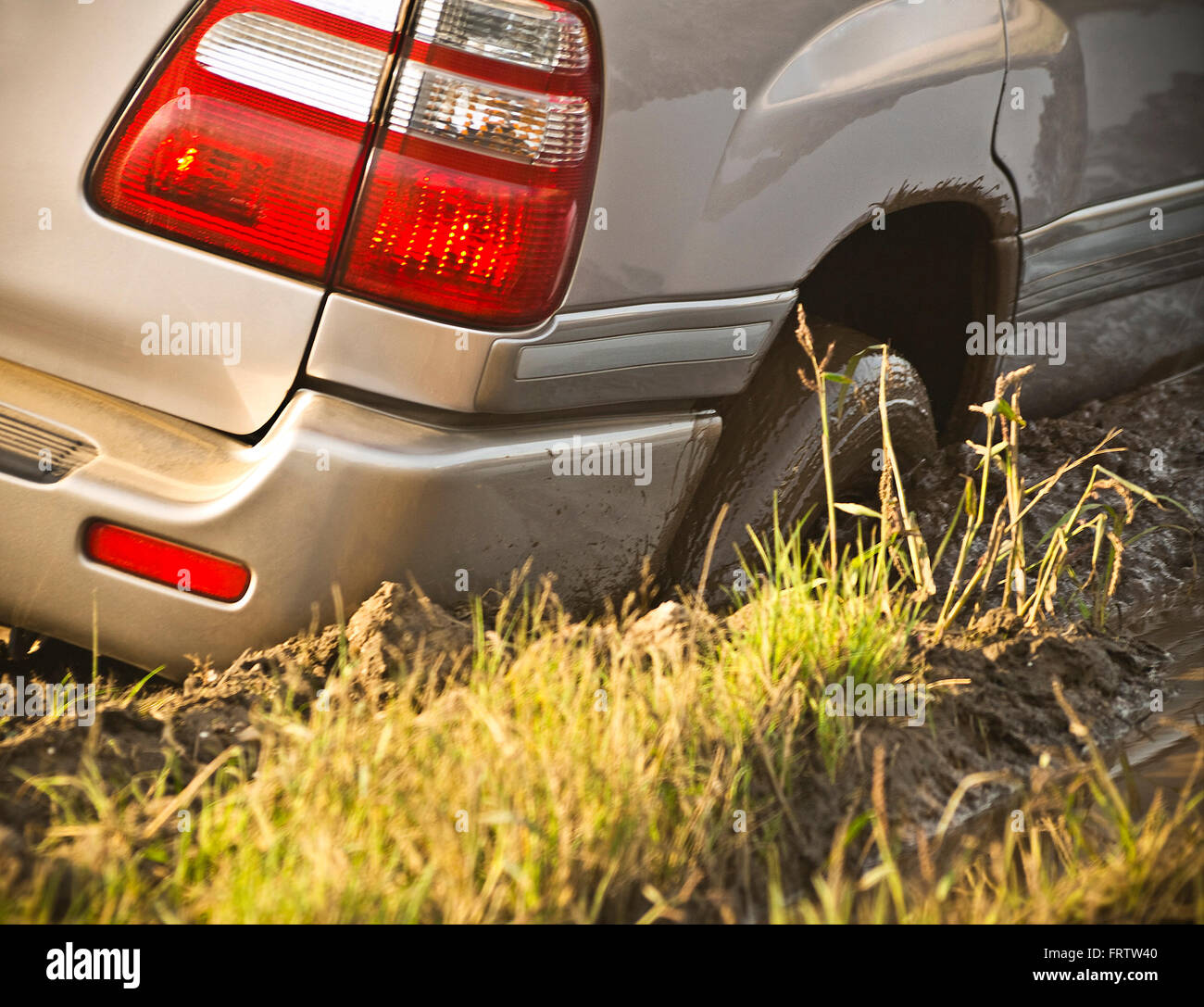 Muddy roadside hi-res stock photography and images - Alamy