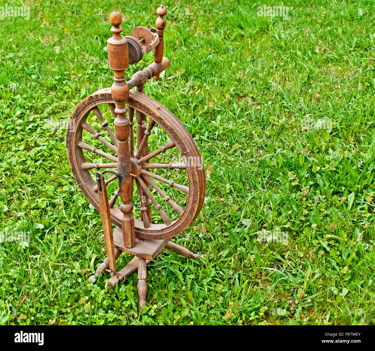 Classic spinning wheel hi-res stock photography and images - Alamy