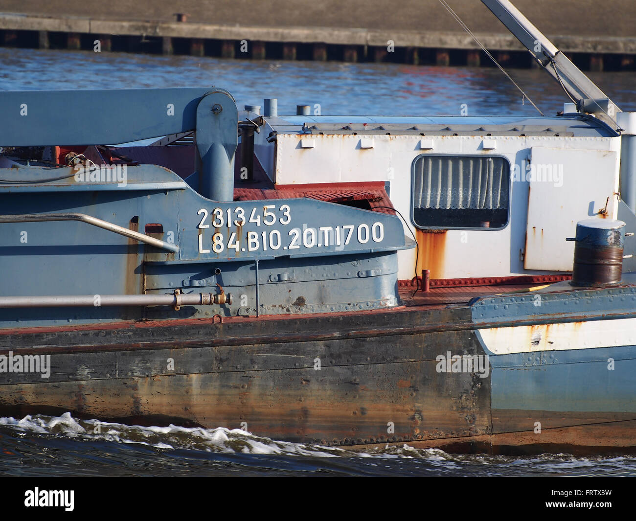 Elgeria, a 1905-built ship with ENI number 02313453, navigating the ...