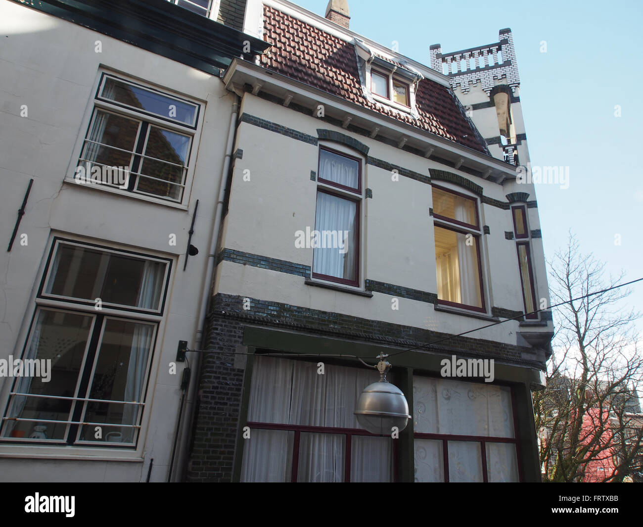 Hoekhuis Kapelstraat, Leiden, historical corner house in Leiden Stock ...