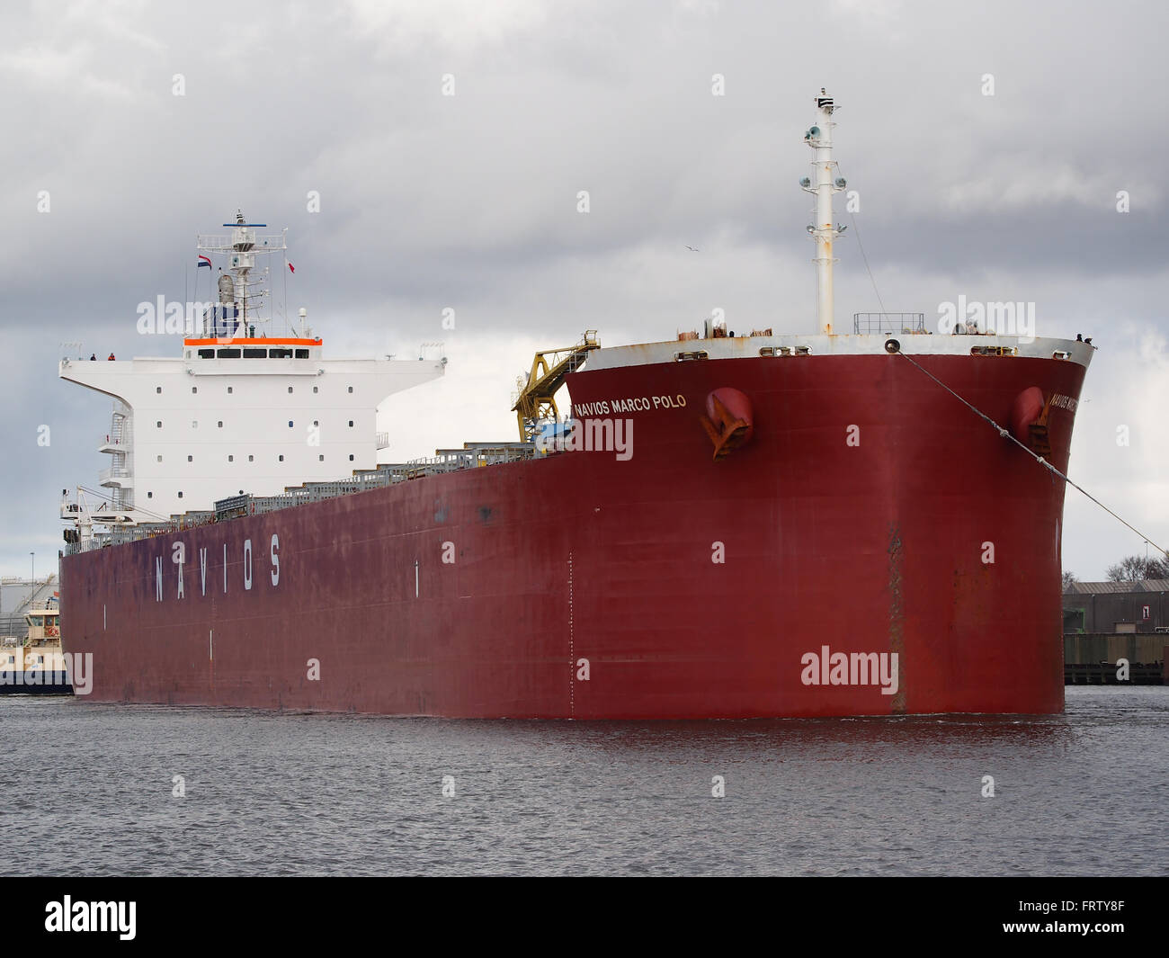 Navios logistics hi-res stock photography and images - Alamy