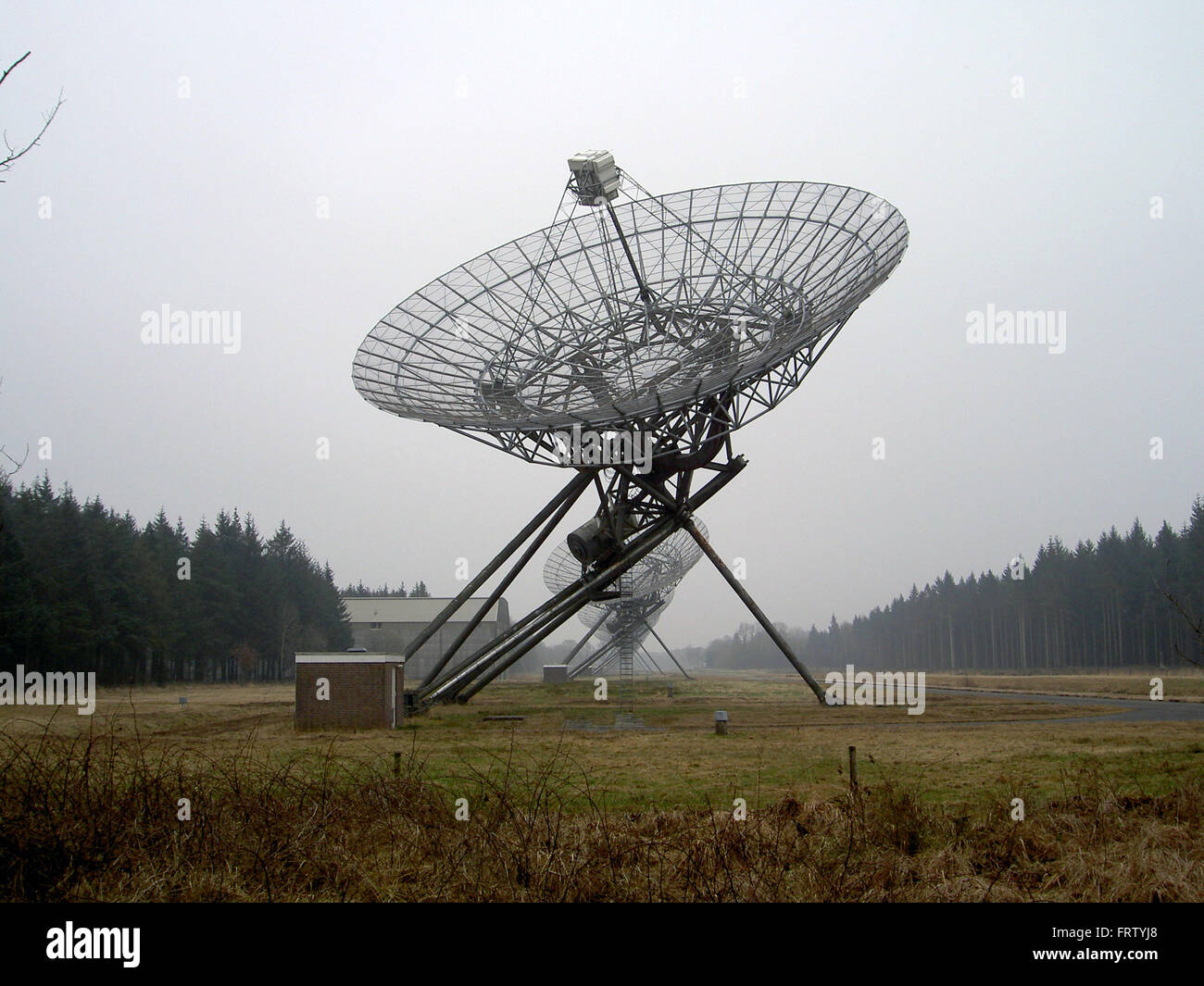The radiotelescopes at Westerbork are part of the Westerbork Synthesis ...