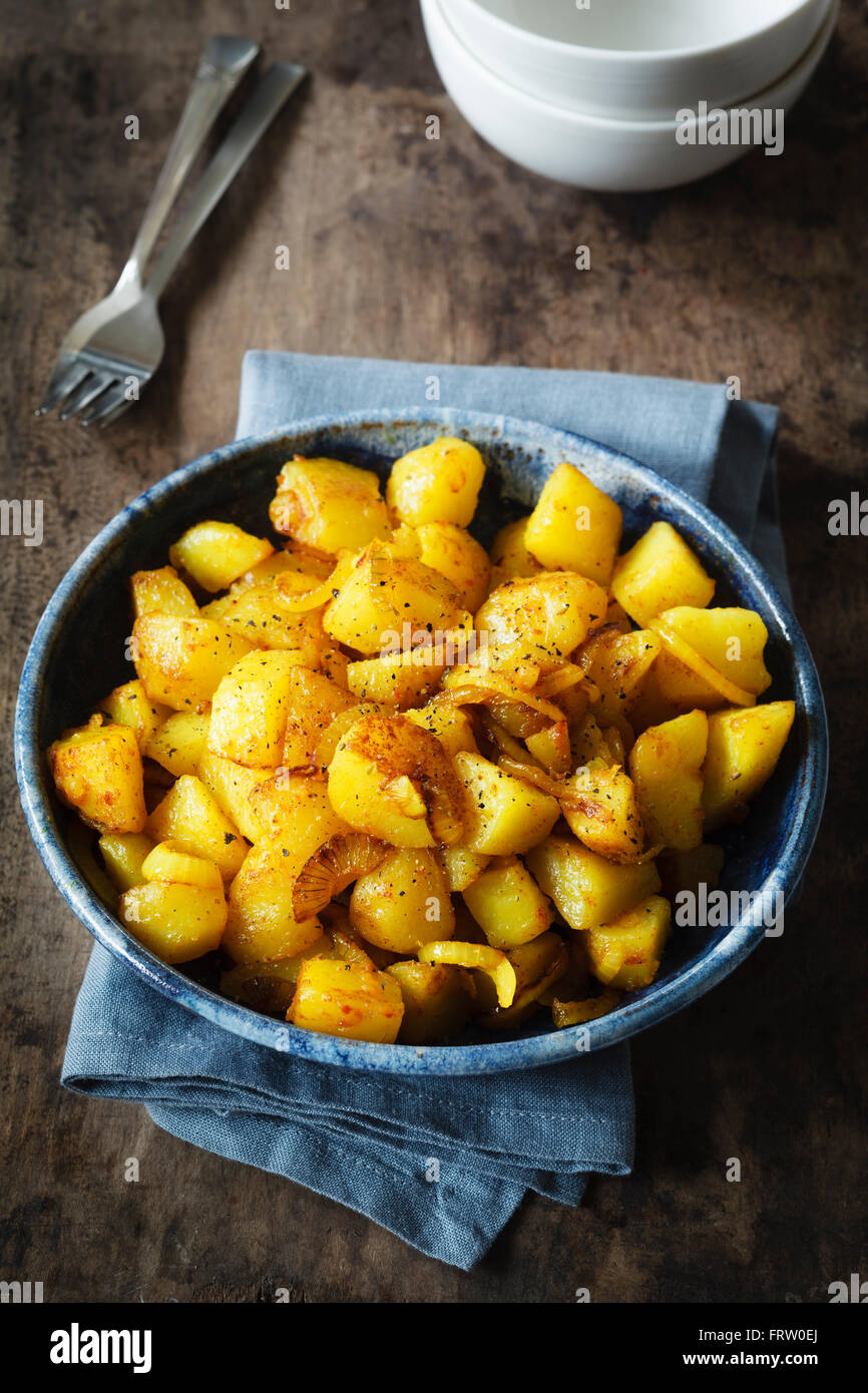 Bowl of vegan and glutenfree Arabian potato salad Stock Photo - Alamy