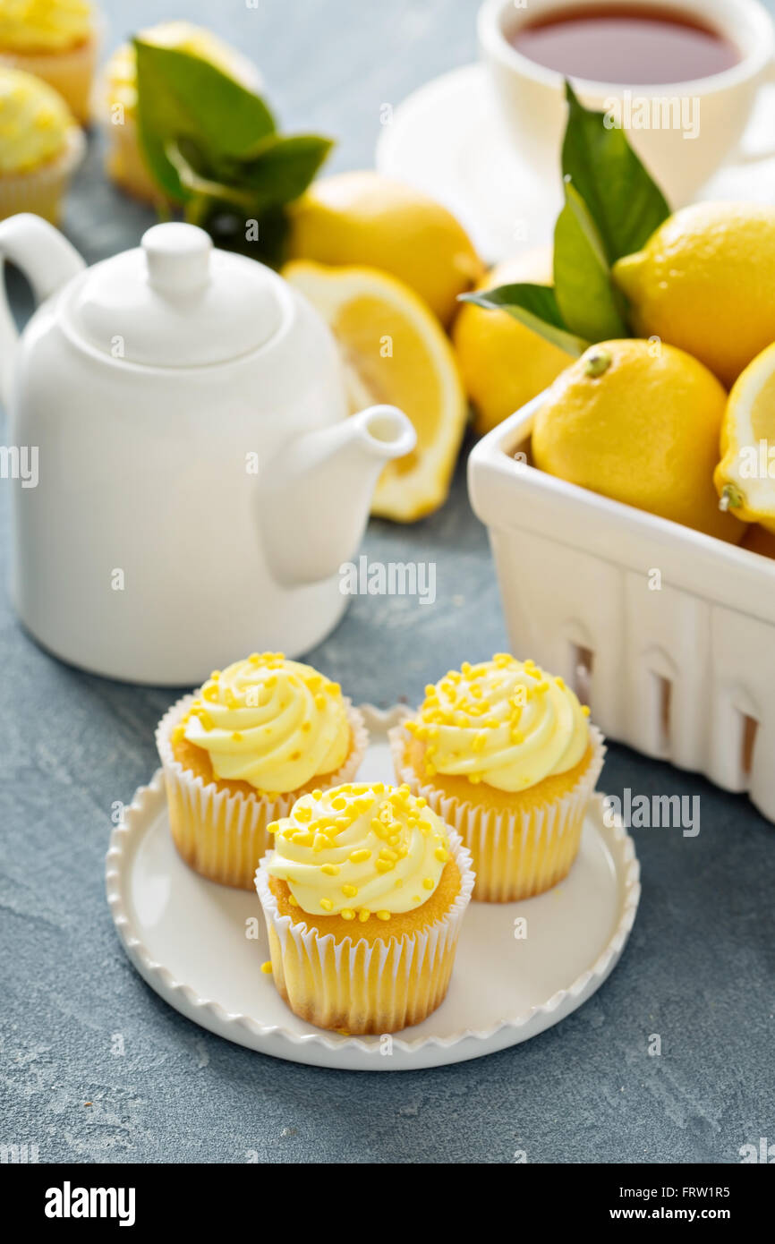 Lemon cupcakes with bright yellow frosting Stock Photo - Alamy