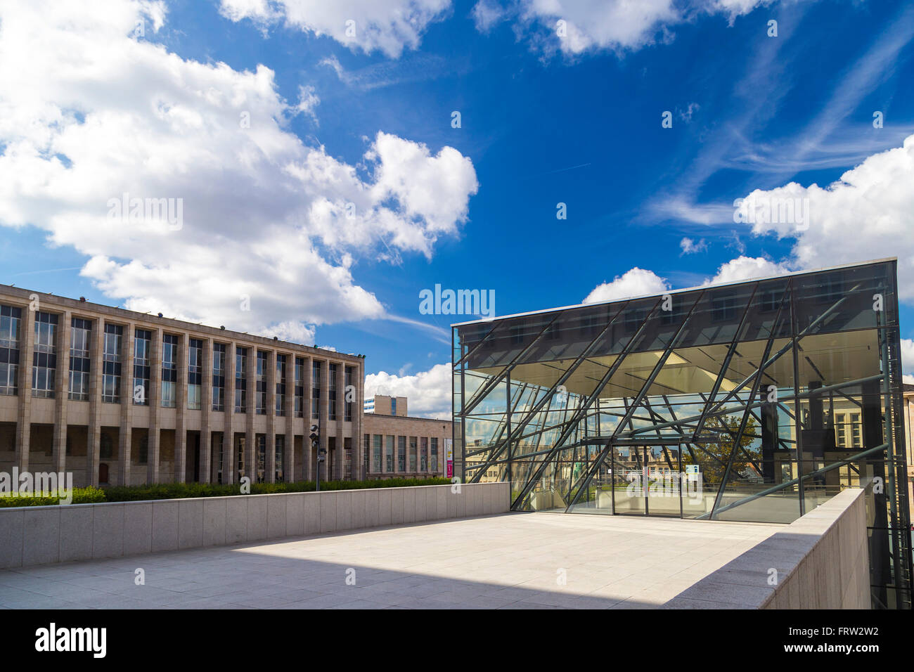 Glass entrance into the Square Brussels Meeting Centre in the ...