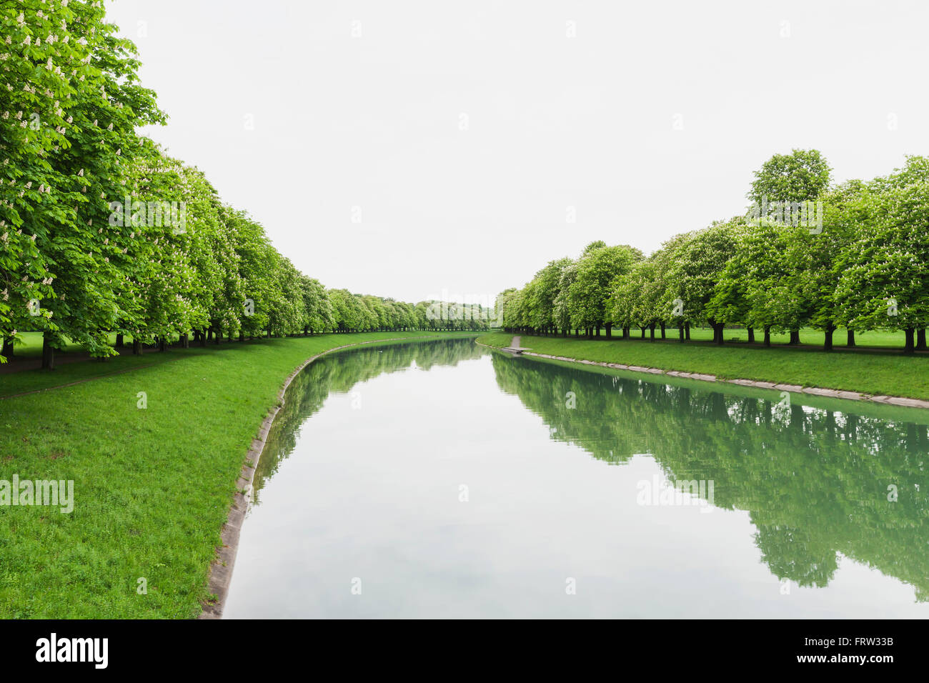 Germany, Cologne, city district Lindenthal, Park Decksteiner Weiher ...