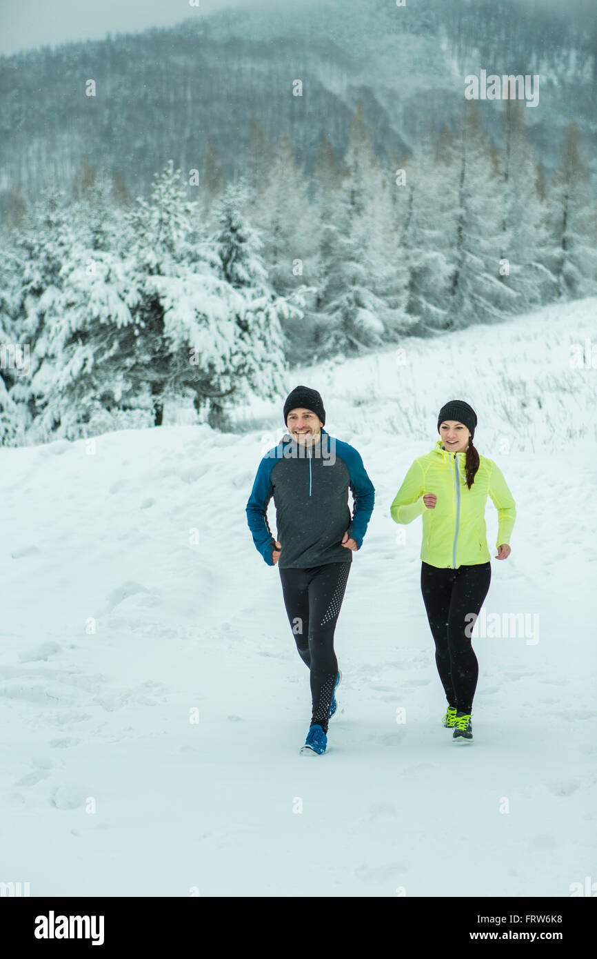 Couple doing cross country hi-res stock photography and images - Alamy
