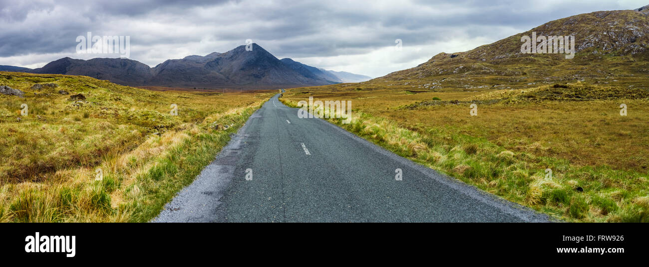 Ireland, Country road in Connemara Stock Photo - Alamy