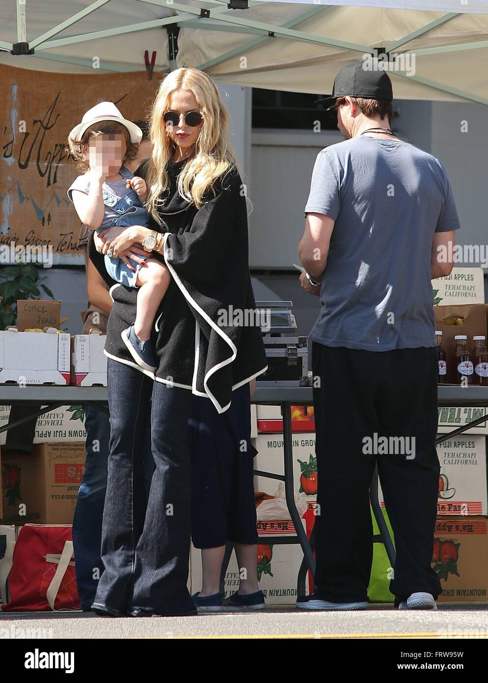 Rachel Zoe and husband Rodger Berman take their two sons, Skyler and ...