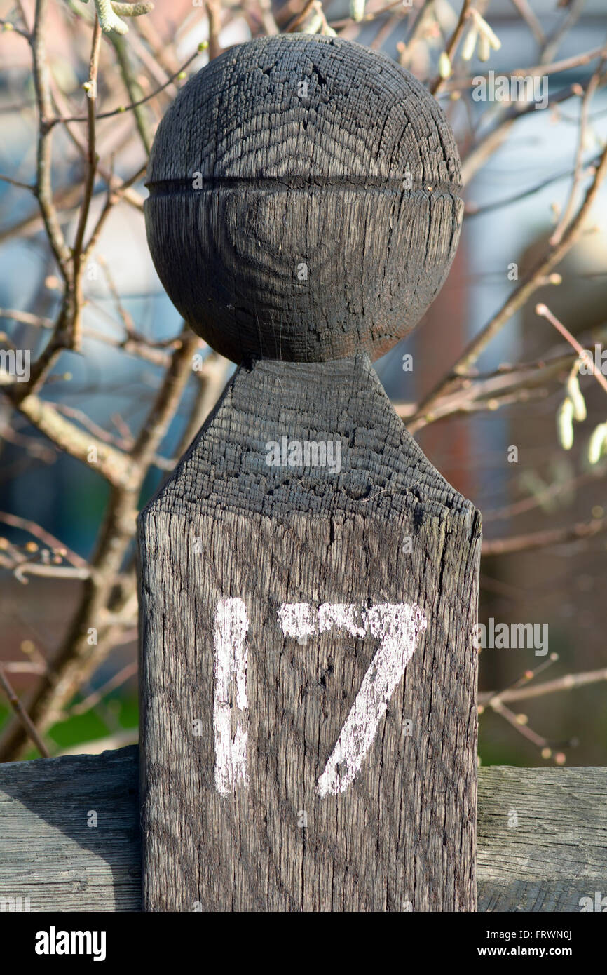 House number 17 hi-res stock photography and images - Alamy