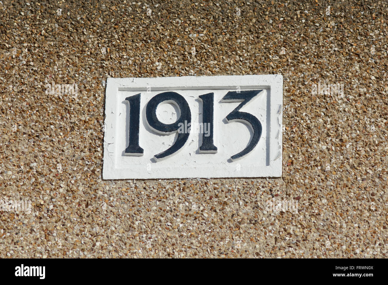 Number showing the year the property was built - 1913 Stock Photo - Alamy