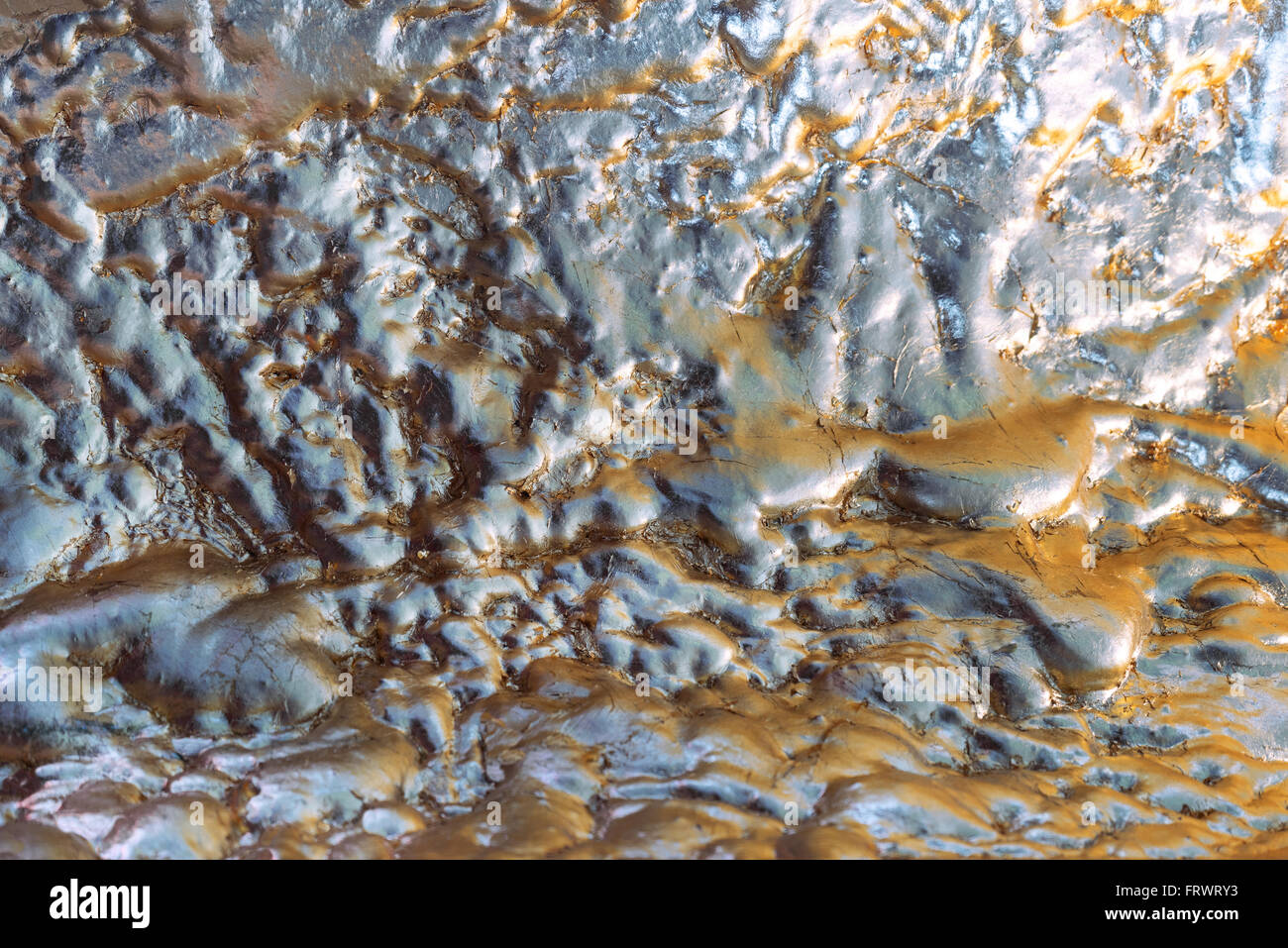 Metallic pattern hi-res stock photography and images - Alamy