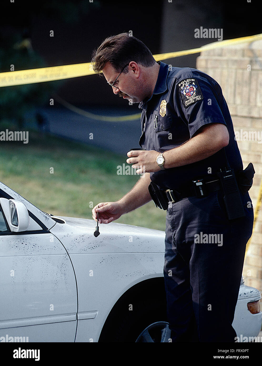Police dusting fingerprints hi-res stock photography and images - Alamy