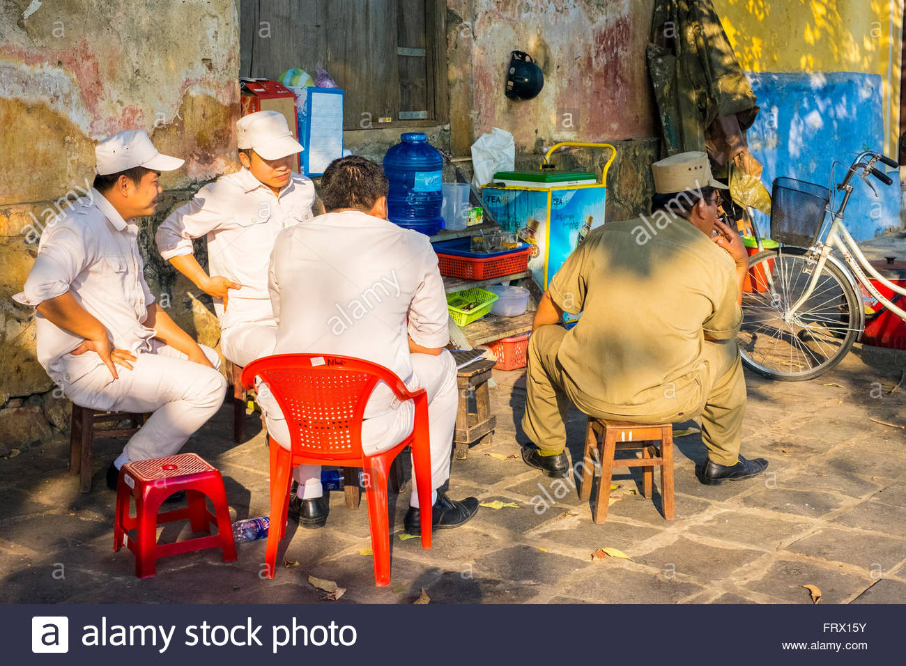 Vietnamese Workers High Resolution Stock Photography and Images - Alamy