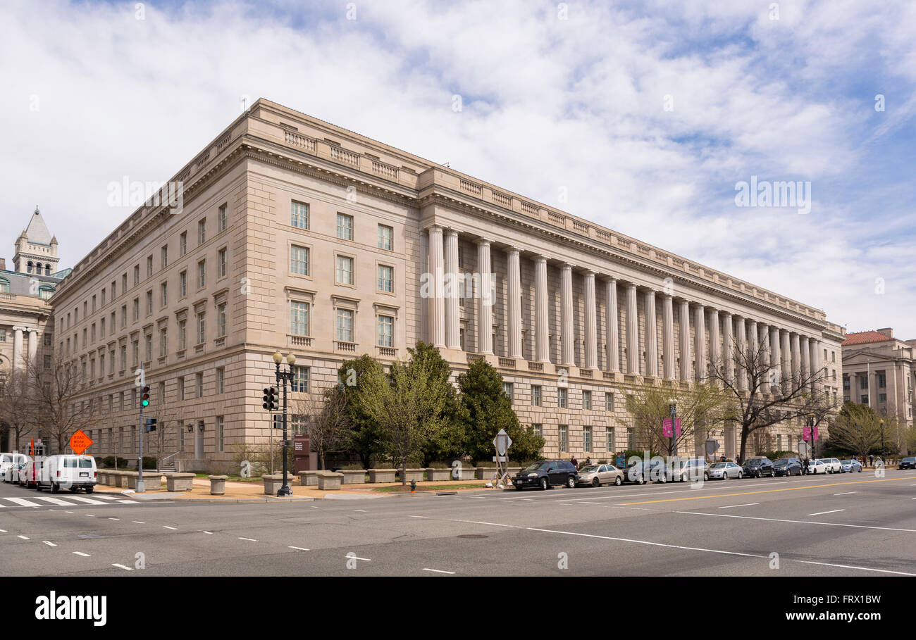 Irs building hi-res stock photography and images - Alamy
