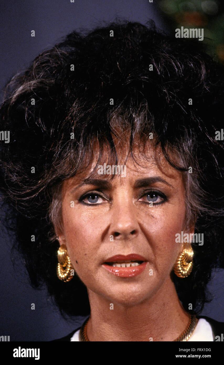 Washington, DC., USA, 1987 Elizabeth Taylor testifies in front of ...