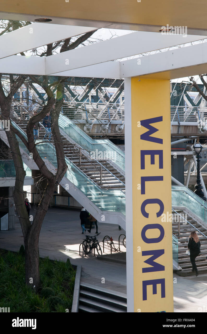 Welcome sign in the city above a sunny staircase Stock Photo - Alamy