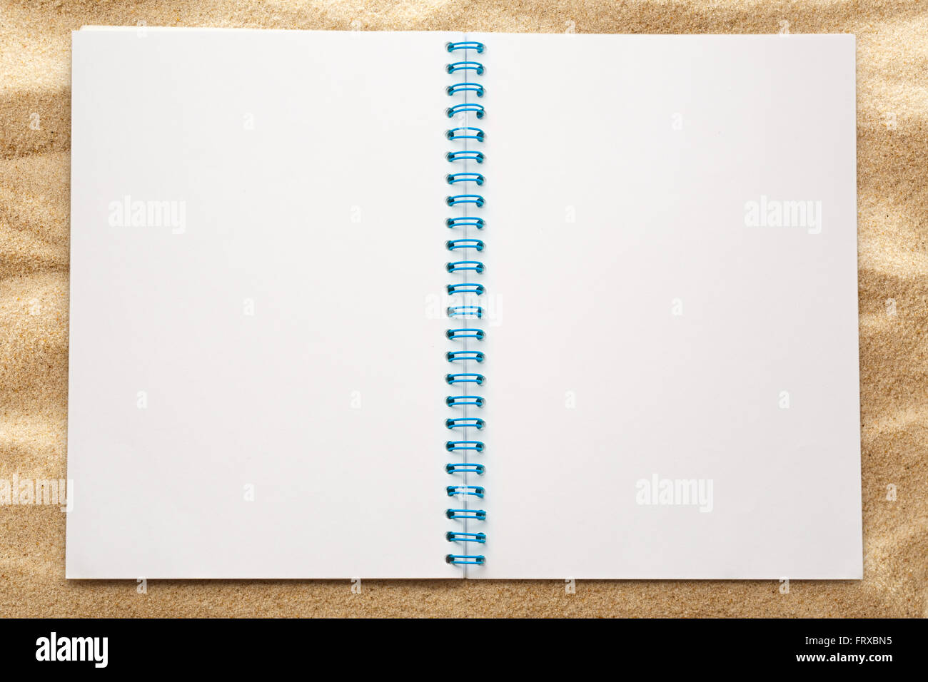 Blank color background hi-res stock photography and images - Alamy