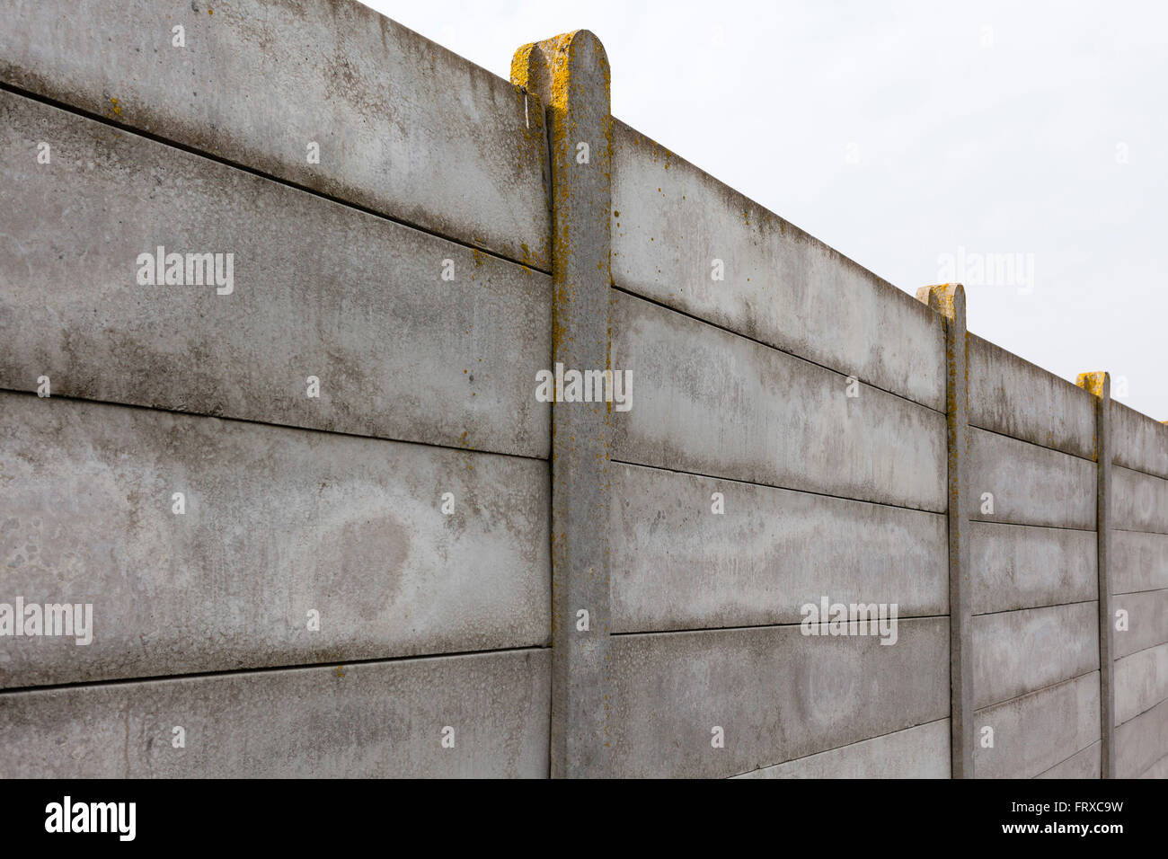 Prefabricated concrete fence hi-res stock photography and images - Alamy