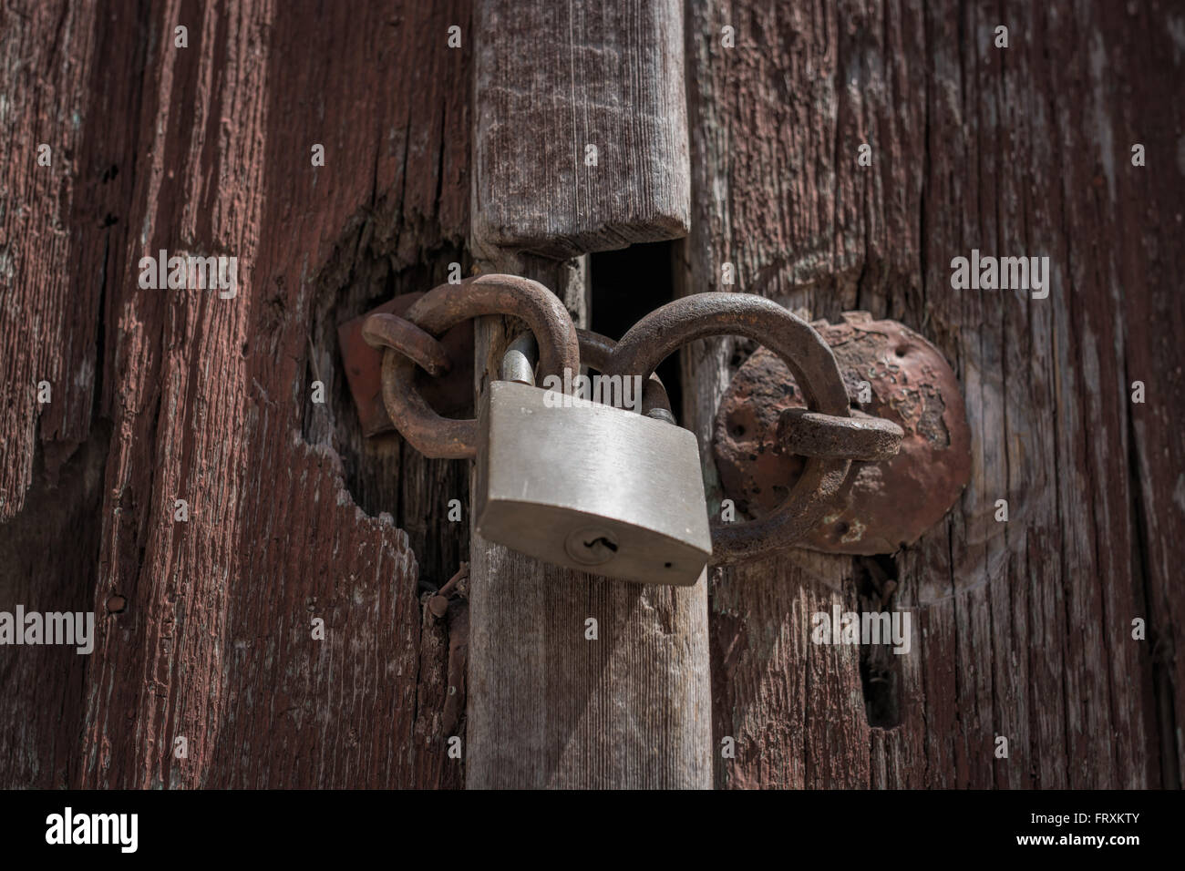 Old lock padlock rusty bolt hi-res stock photography and images - Alamy