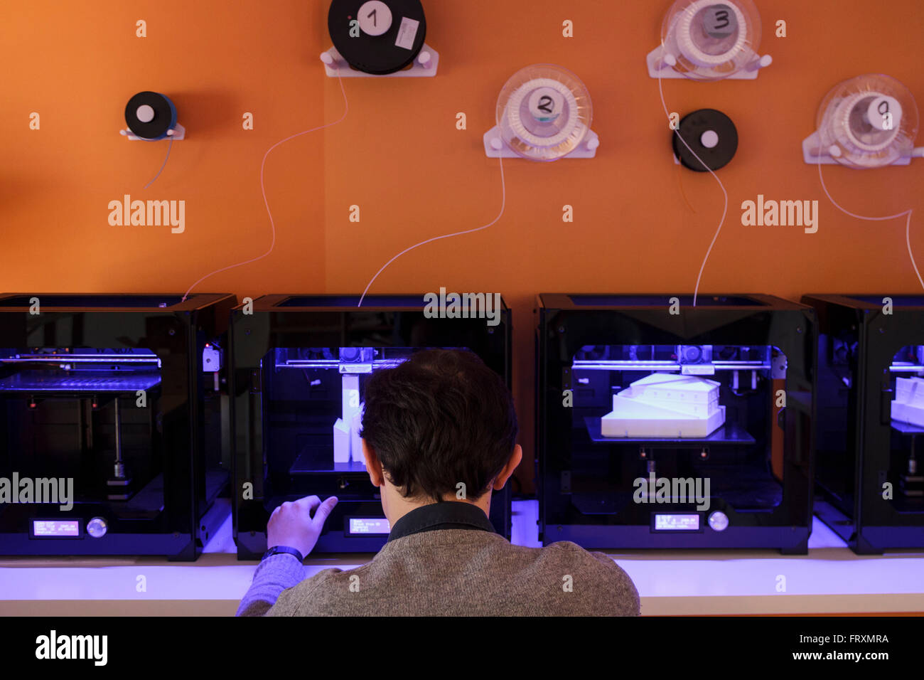 Man working with 3D printers Stock Photo - Alamy