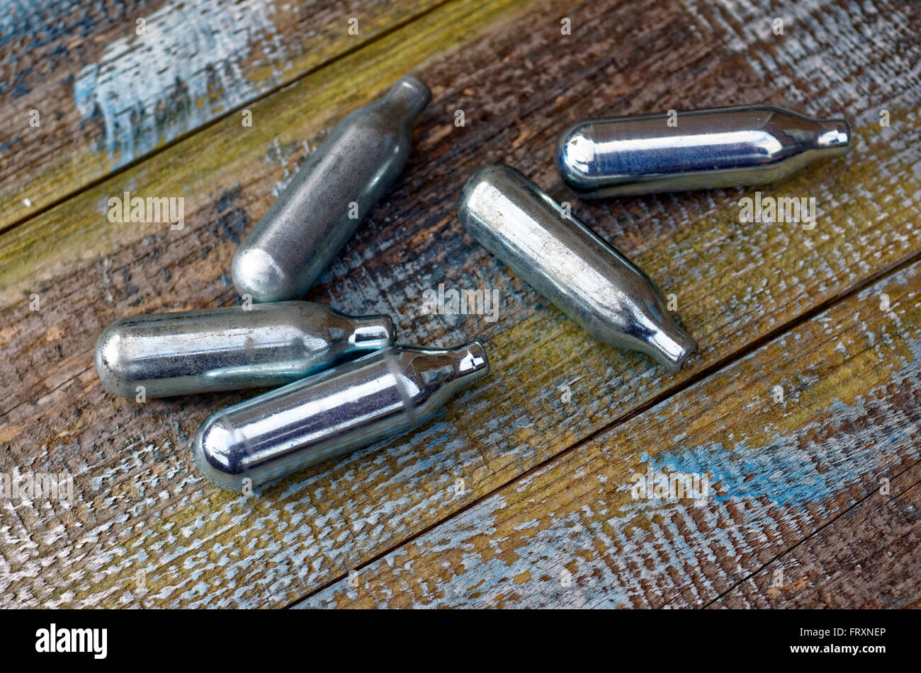 Nitrous oxide bulb hi-res stock photography and images - Alamy