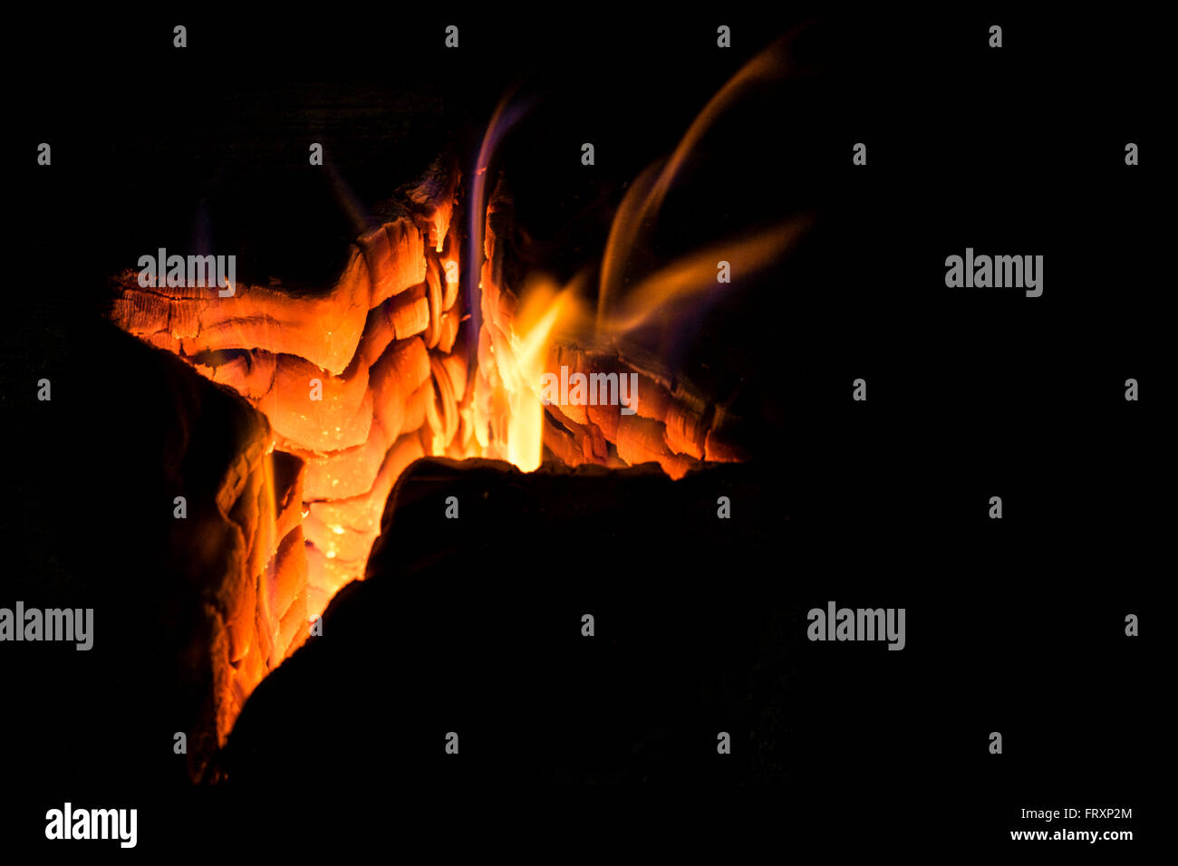 Burning treetrunk, Campfire, Star shape Stock Photo - Alamy
