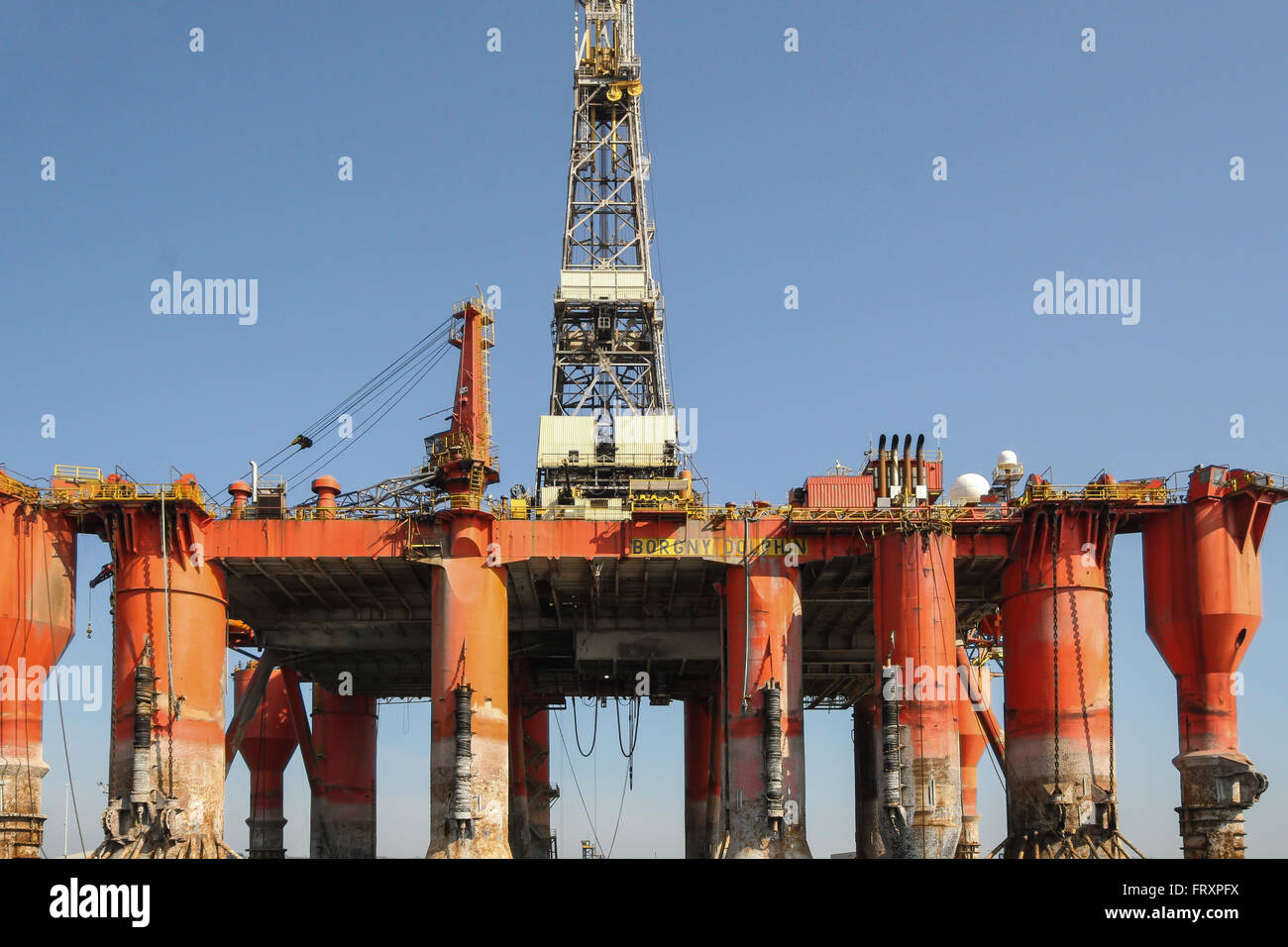 Dolphin drilling High Resolution Stock Photography and Images - Alamy
