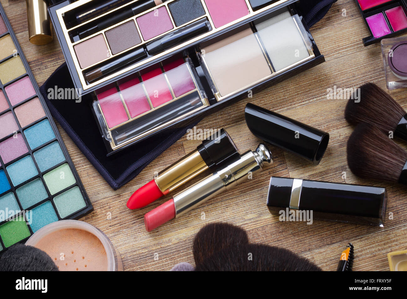 set of make up Stock Photo - Alamy