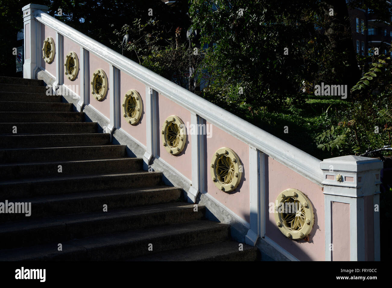 Bridge balustrade hi-res stock photography and images - Alamy