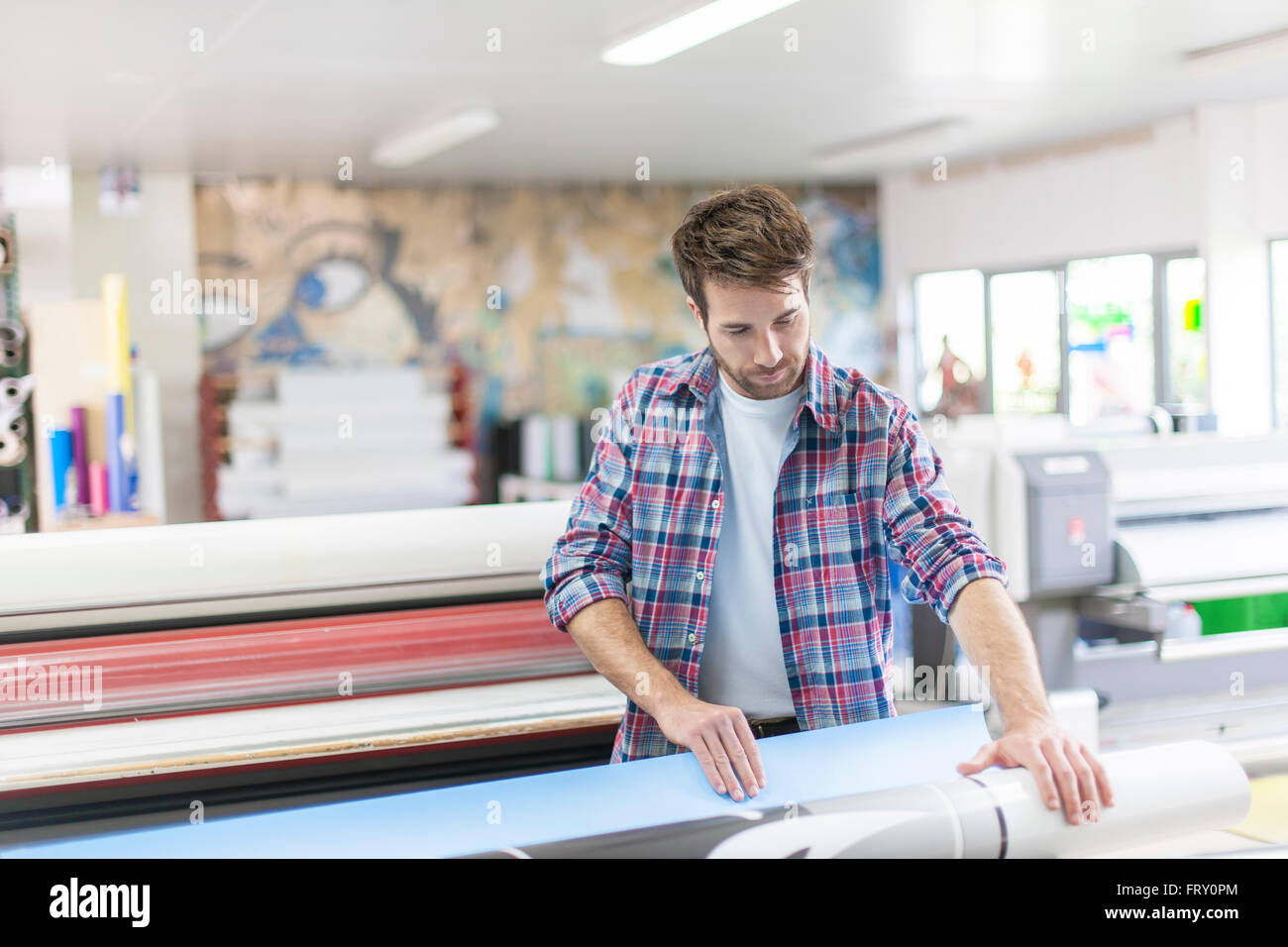 Print worker hi-res stock photography and images - Alamy