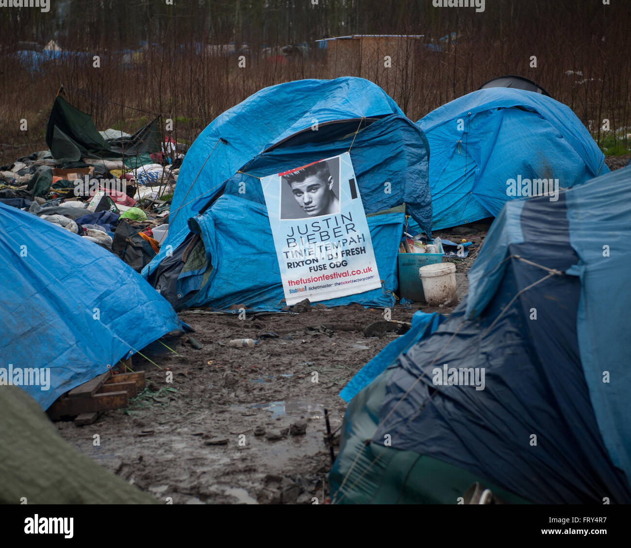 A sense of eeriness prevails as rain and wind force refugees to stay in ...