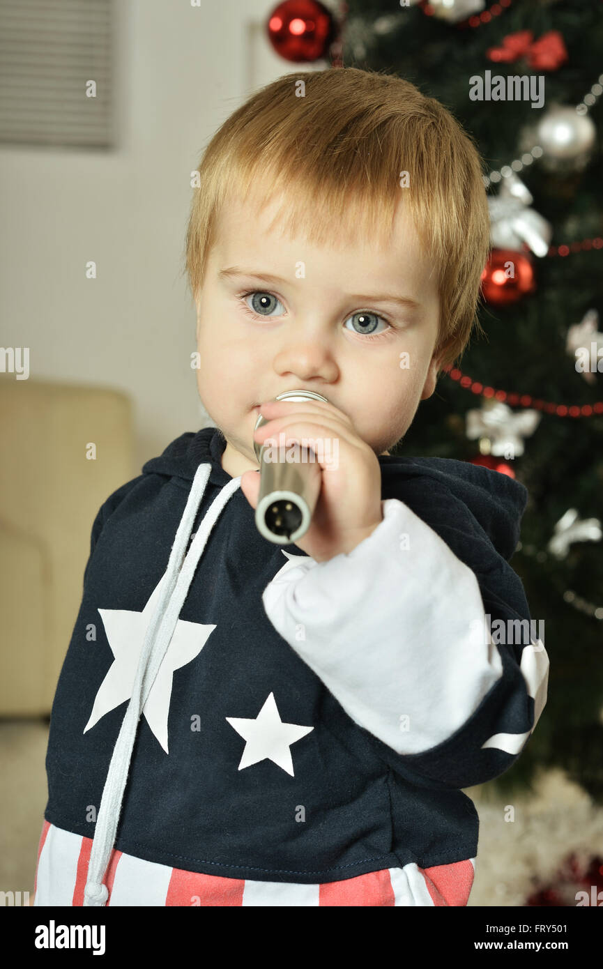 Little boy artist hi-res stock photography and images - Alamy