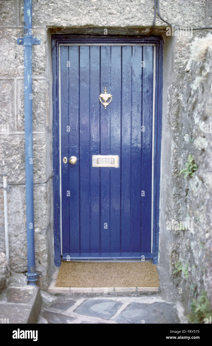 Front door close up hi-res stock photography and images - Alamy