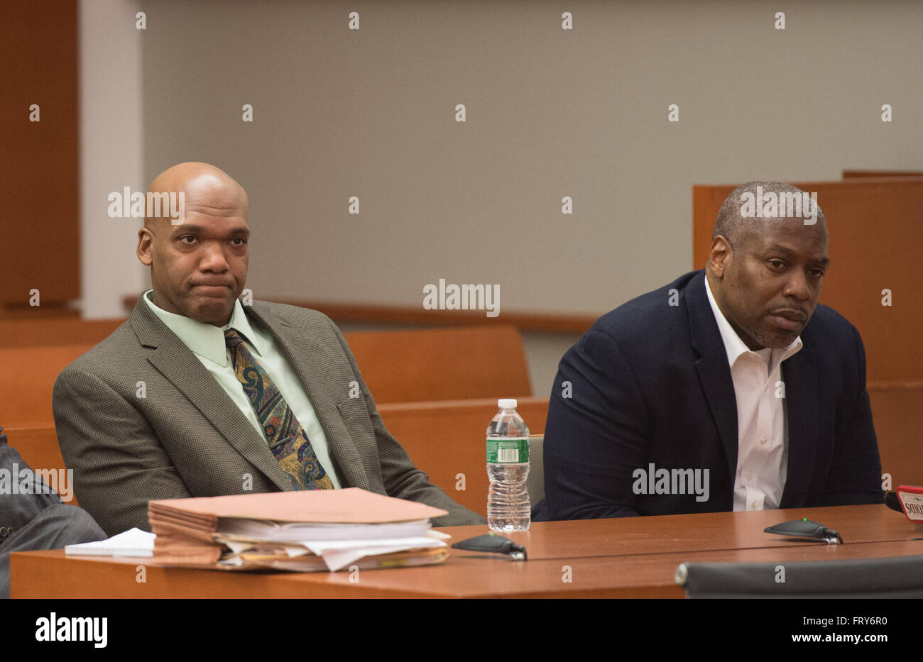 Corrections officer and inmate hi-res stock photography and images - Alamy