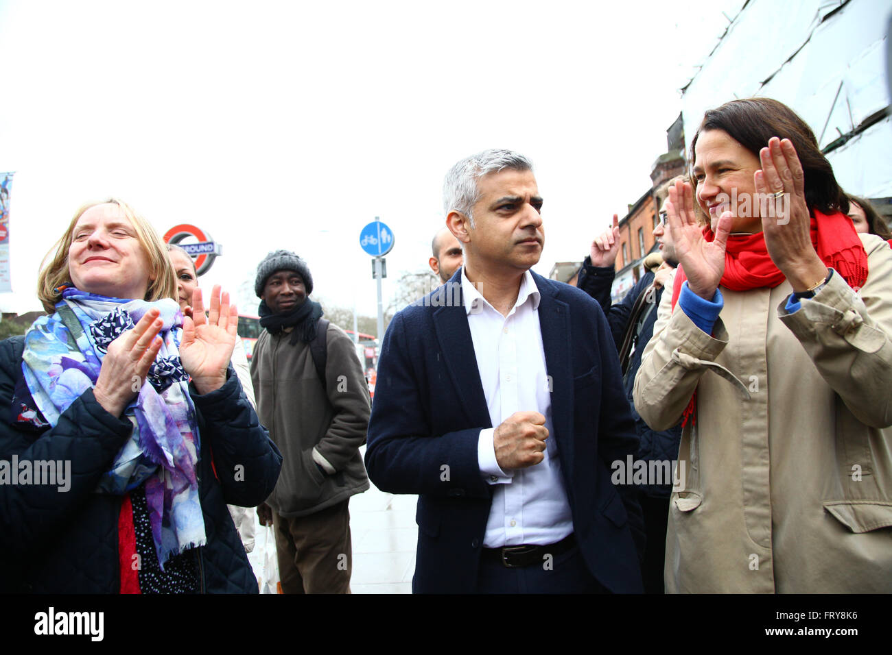 Labour councillors hi-res stock photography and images - Alamy